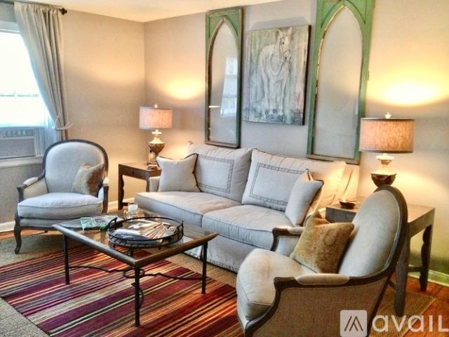 2 BR, 1 BA Apartment 2846 Thornhill Rd, Unit 52A, Mountain Brook, AL 35213