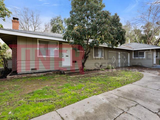 2 BR, 1 BA Apartment 2848 Clover Ln, Sacramento, CA 95821