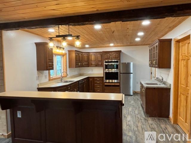 2 BR, 1 BA Apartment 284 Washington Street, Unit B, Geneva, NY 14456