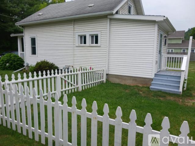 2 BR, 1 BA Apartment 2858 Delaware Ave, Corning, NY 14830