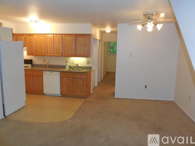 2 BR, 1 BA Apartment 289 Greenough St, Unit 1st floor flont, Philadelphia, PA 19127