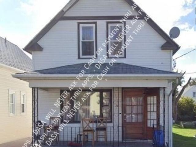 2 BR, 1 BA Apartment 28 Newfield St, Buffalo, NY 14207