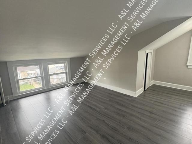 2 BR, 1 BA Apartment 28 Beechwood PI, Irvington, NJ 07111