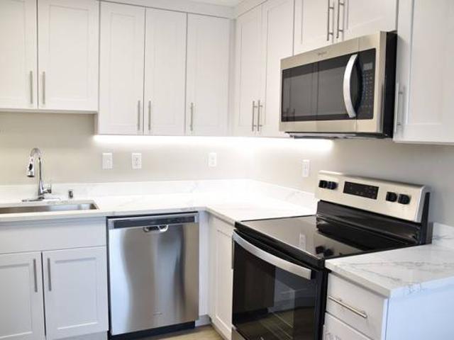 2 BR, 1 BA Apartment 2901 Auburn Way South Unit E15, Auburn, WA 98092