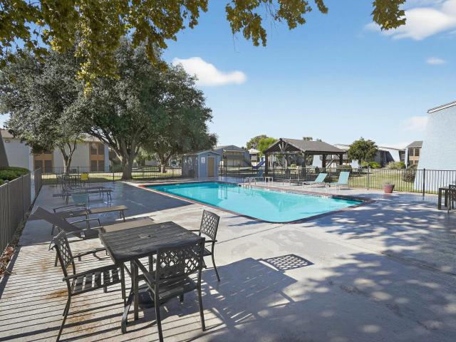 2 BR, 1 BA Apartment 2901 Sunset Drive Unit 12 12C, San Angelo, TX 76904