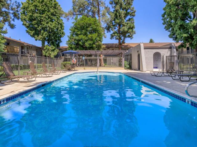 2 BR, 1 BA Apartment 2901 Yorba Linda Unit 7, Fullerton, CA 92831
