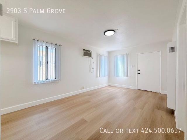 2 BR, 1 BA Apartment 2903 S Palm Grove, Los Angeles, CA 90016