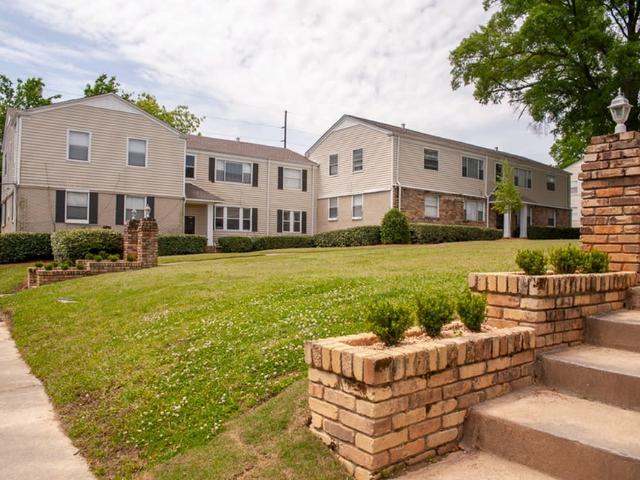 2 BR, 1 BA Apartment 2912 Central Avenue Unit 1, Birmingham, AL 35209