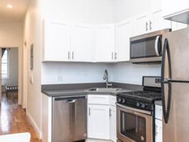 2 BR, 1 BA Apartment 295 Wyckoff Ave, Brooklyn, NY 11237