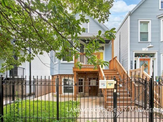 2 BR, 1 BA Apartment 2962 N. Allen Avenue, Chicago, IL 60618