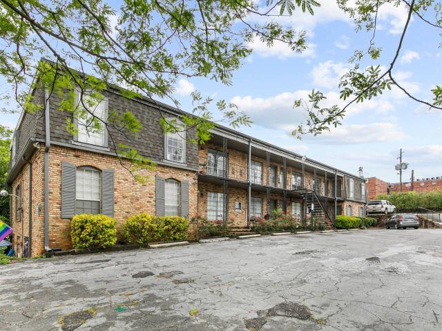 2 BR, 1 BA Apartment 2964 Rhodes Circle South Apt. 8, Unit 7, Birmingham, AL 35205