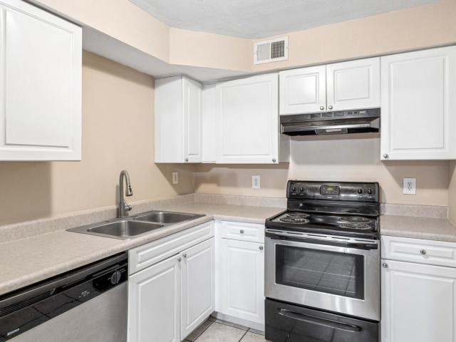 2 BR, 1 BA Apartment 2967 Harrison St Unit 1 11, Paducah, KY 42001