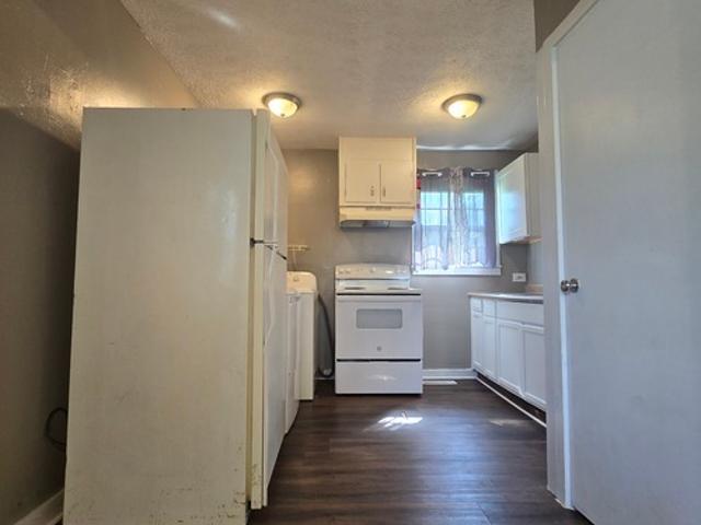 2 BR, 1 BA Apartment 298 S Benedict Ave, Unit 1, Oak Ridge, TN 37830