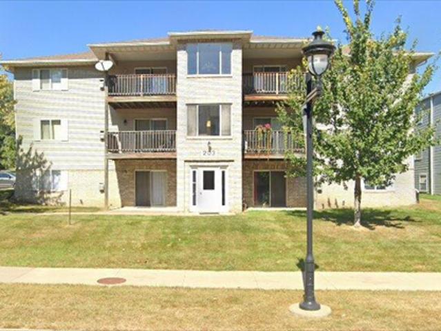 2 BR, 1 BA Apartment 203 5th St, Coralville, IA 52241