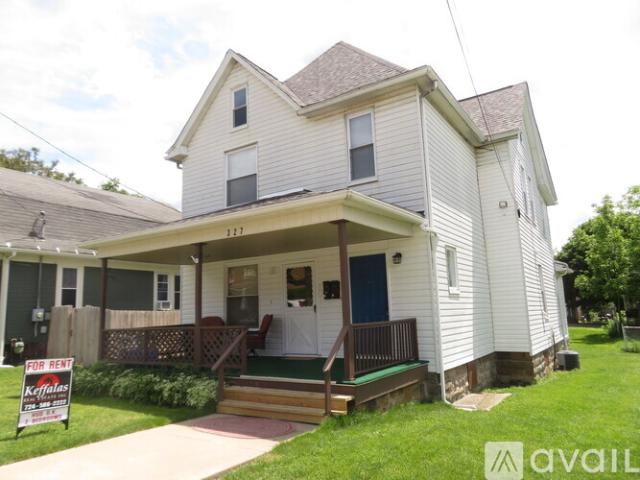 2 BR, 1 BA Apartment 203 Main Street, Unit 3 A, Homeacre Lyndora, PA 16045