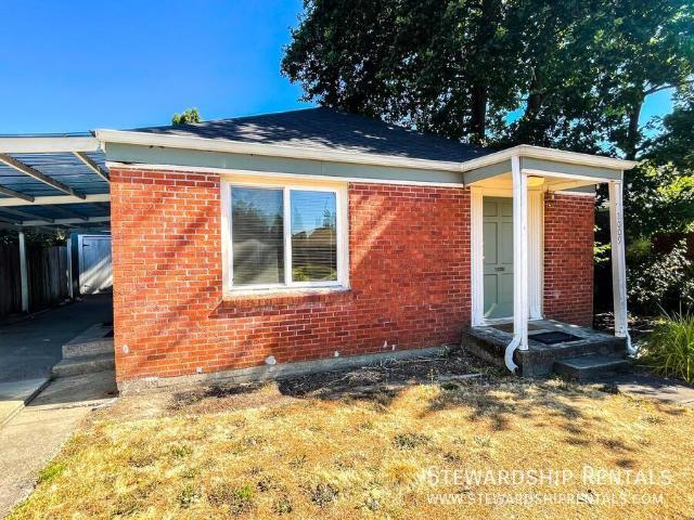 2 BR, 1 BA Apartment 2009 NW Tyler Street, Corvallis, OR 97330