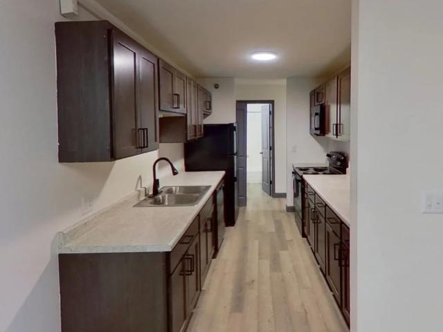 2 BR, 1 BA Apartment 200 Winthrop Street South Unit 468 215, Saint Paul, MN 55119