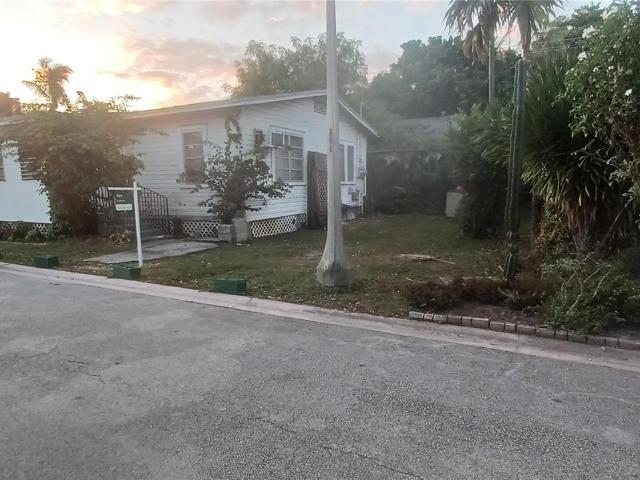2 BR, 1 BA Apartment 200 Florida Avenue, Coral Gables, FL 33133