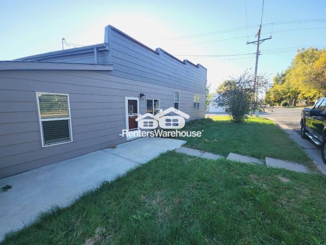 2 BR, 1 BA Apartment 200 N Vine Street, Roberts, WI 54023