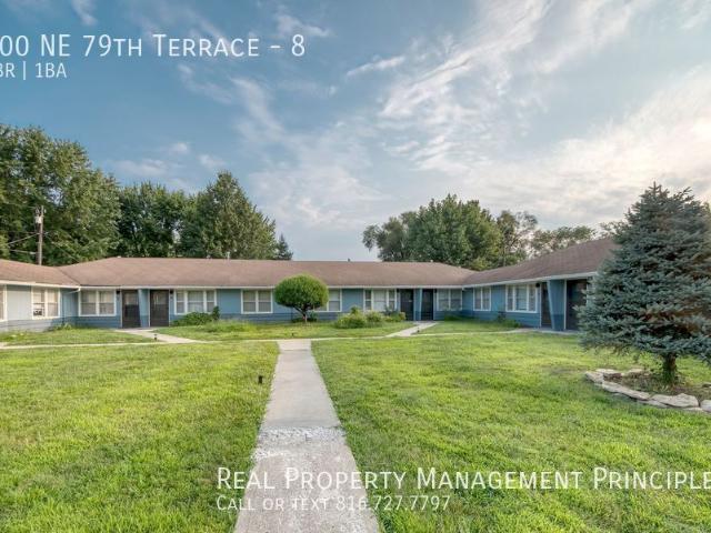 2 BR, 1 BA Apartment 200 NE 79th Terrace, Kansas City, MO 64118