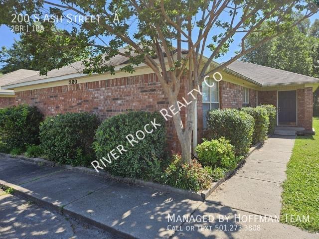 2 BR, 1 BA Apartment 200 S Ash Street, Conway, AR 72034