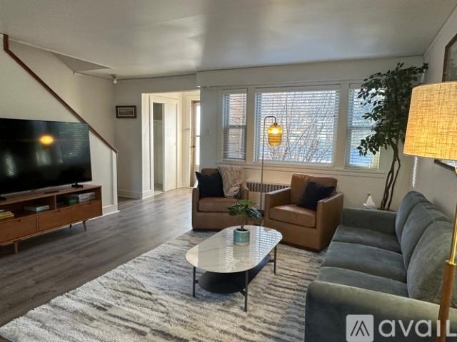 2 BR, 1 BA Apartment 2010 42nd St, Los Alamos, NM 87544
