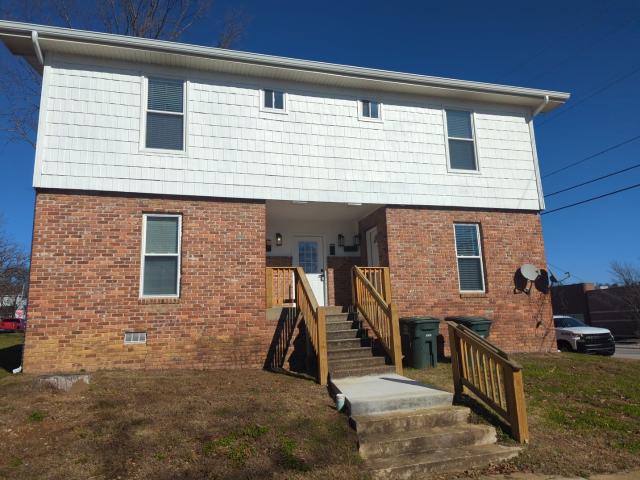 2 BR, 1 BA Apartment 2015 Duncan Ave, Chattanooga, TN 37404