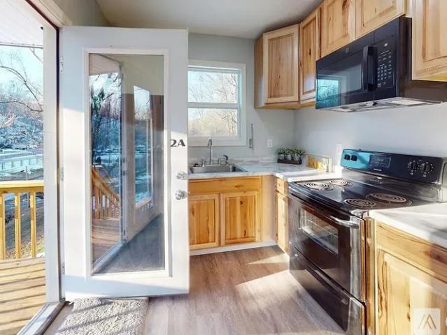 2 BR, 1 BA Apartment 2015 Kentucky 1, Unit 2A, Grayson, KY 41143