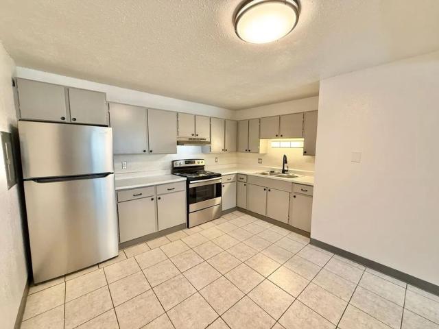 2 BR, 1 BA Apartment 2018 Vinewood Lane, Pueblo, CO 81005