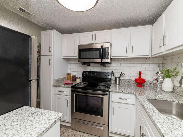 2 BR, 1 BA Apartment 201 Cairn Cir NW Unit 58A, Knoxville, TN 37923