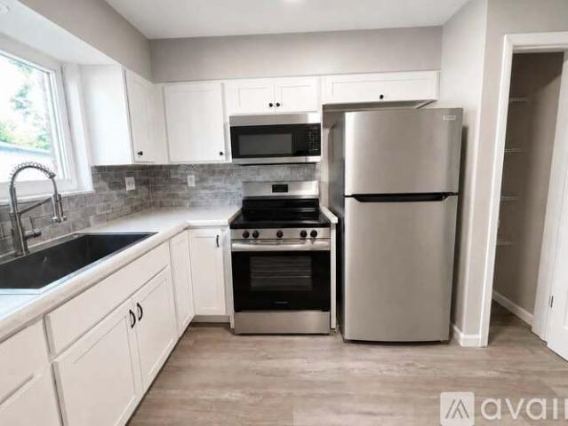 2 BR, 1 BA Apartment 201 East Main Street, Unit 1, Owensville, OH 45160