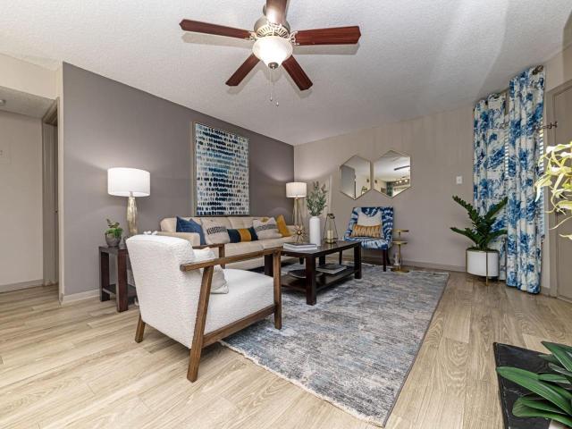 2 BR, 1 BA Apartment 2020 Armstrong Mill Road Unit 0301, Lexington, KY 40515