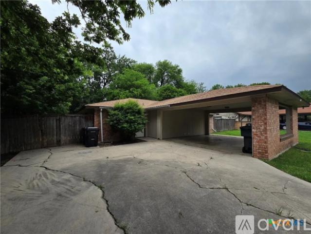 2 BR, 1 BA Apartment 2024 S 15th St, Unit A, Temple, TX 76504