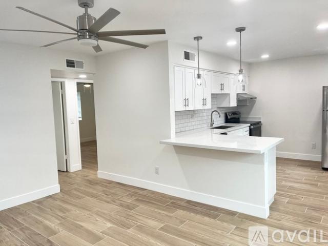 2 BR, 1 BA Apartment 2025 N Richland St, Unit B, Phoenix, AZ 85006