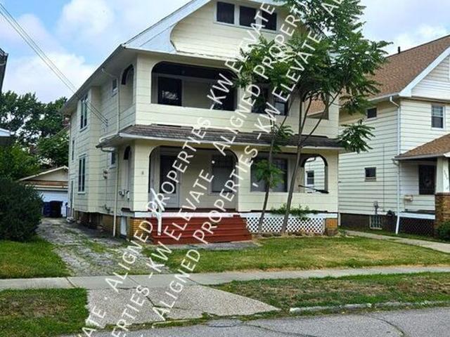 2 BR, 1 BA Apartment 2030 Hood Ave, Cleveland, OH 44109