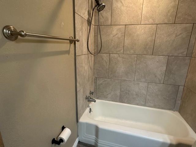 2 BR, 1 BA Apartment 2030 Menard Hwy, Unit 6, Brady, TX 76825