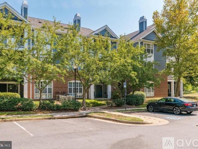 2 BR, 1 BA Apartment 20311 Beechwood Terrace, Unit 202, Ashburn, VA 20147
