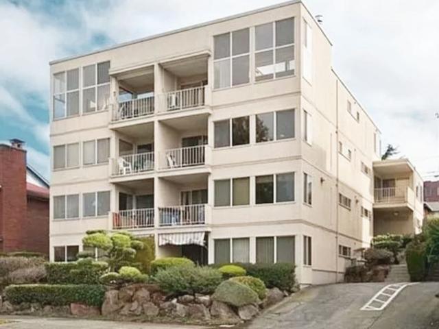 2 BR, 1 BA Apartment 2034 Minor Avenue East Unit 302, Seattle, WA 98102