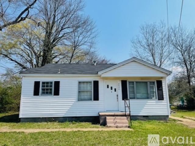 2 BR, 1 BA Apartment 2042 Borden Street, Unit Unit A, Grenada, MS 38901