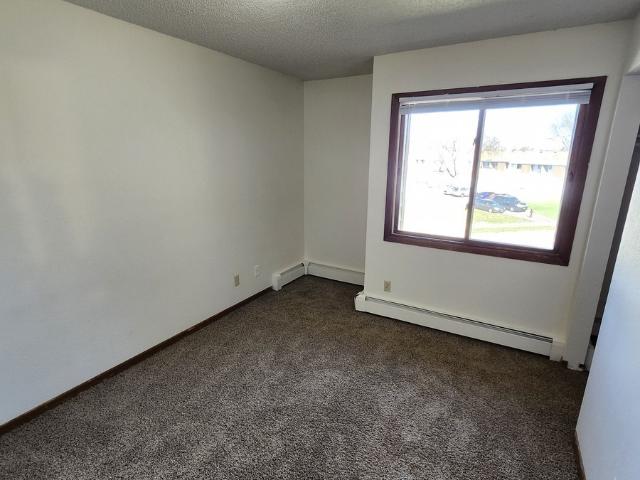 2 BR, 1 BA Apartment 2044 15th St N, St. Cloud, MN 56303