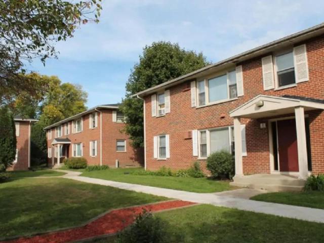 2 BR, 1 BA Apartment 204 Saint Teresa Terrace Unit 51096, Madison, WI 53716