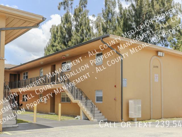 2 BR, 1 BA Apartment 2055 Braman Ave, Fort Myers, FL 33901