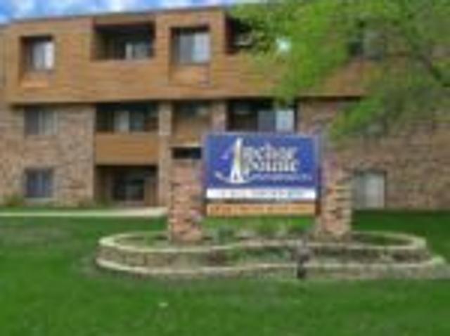 2 BR, 1 BA Apartment 2056 15th St N, St Cloud, MN 56304