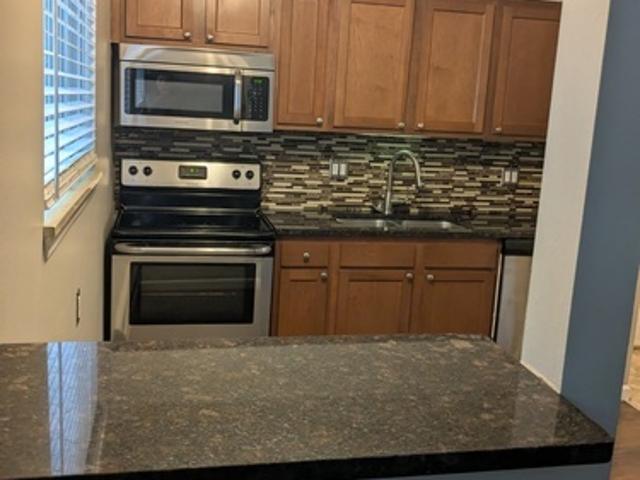 2 BR, 1 BA Apartment 205 Trealout Drive, Unit 1121 Poplar street A 02 Fenton MI 48430, Fenton, MI 48430