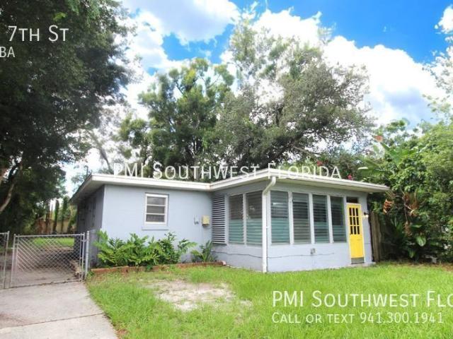 2 BR, 1 BA Apartment 2066 7th St, Sarasota, FL 34237
