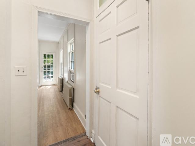 2 BR, 1 BA Apartment 206 E 3rd St, Unit A, Frederick, MD 21701