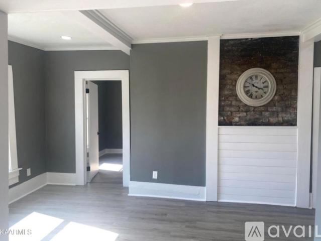 2 BR, 1 BA Apartment 206 Ferry Street, Loudon, TN 37774