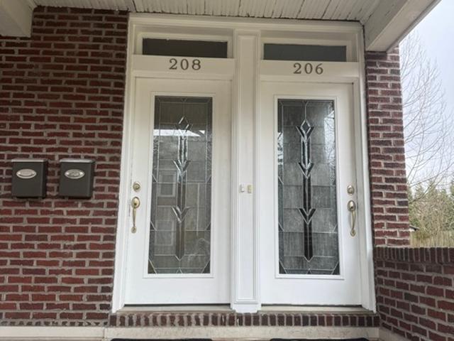 2 BR, 1 BA Apartment 206 Orchard Place, Unit 2, Sewickley, PA 15143