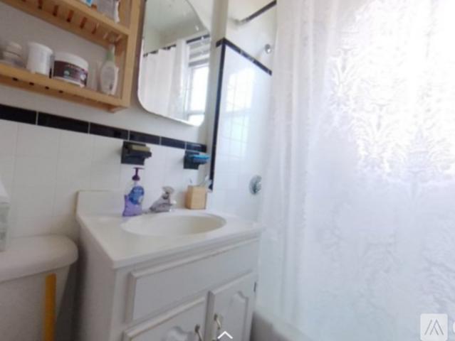 2 BR, 1 BA Apartment 208 Winthrop Rd, Unit 6, Brookline, MA 02445