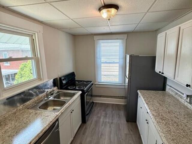 2 BR, 1 BA Apartment 208 South High Street, Unit B, Morgantown, WV 26501